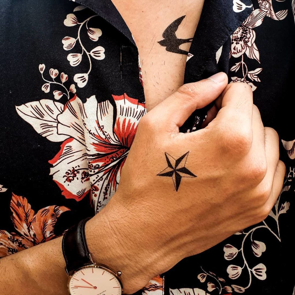 COSMOS FLOWER - switchtattoo